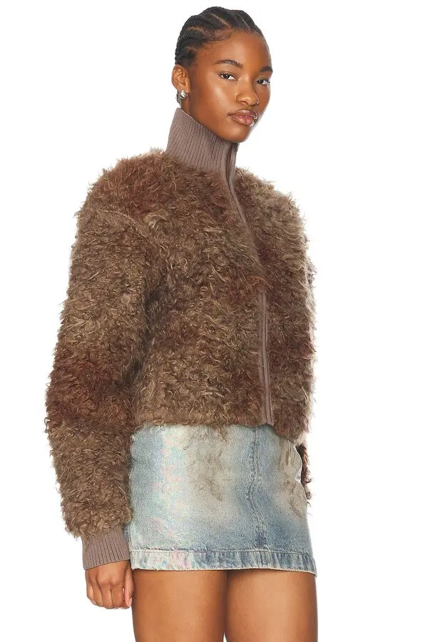 【Acne studios】ブラウンファーコート Acne Studios Freya Faux Fur Jacket In Mud Brown - 48% Off